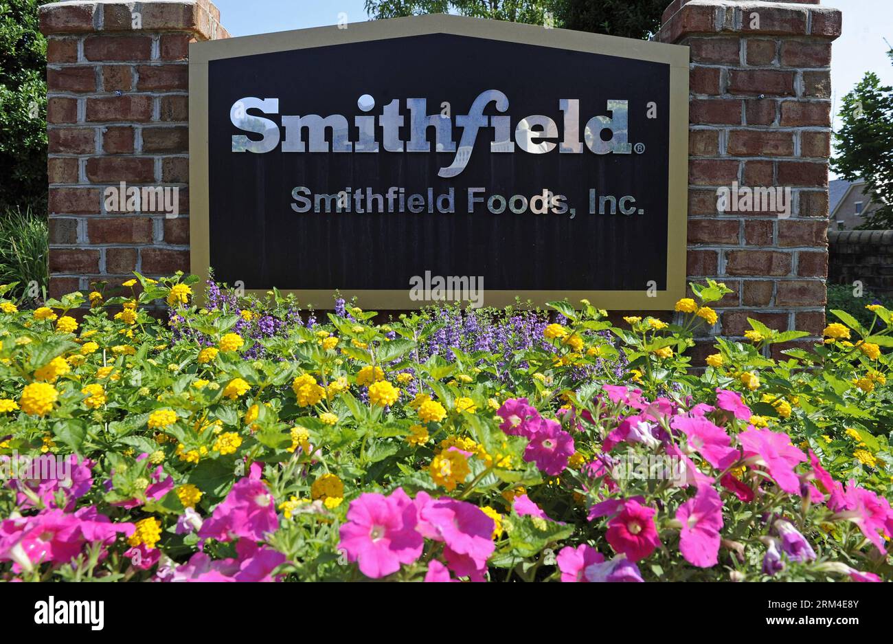 Xns logo hi-res stock photography and images - Alamy