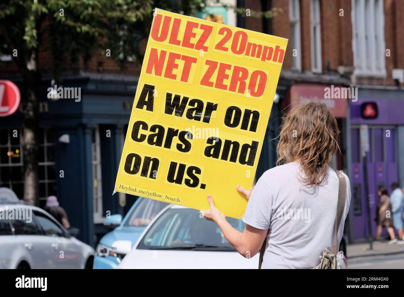 London, UK. 26th August, 2023. Anti-ULEZ protesters gather in the Mayor ...