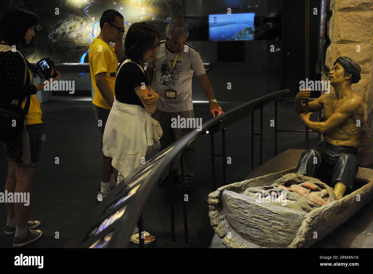 Meaning canoe hi-res stock photography and images - Alamy