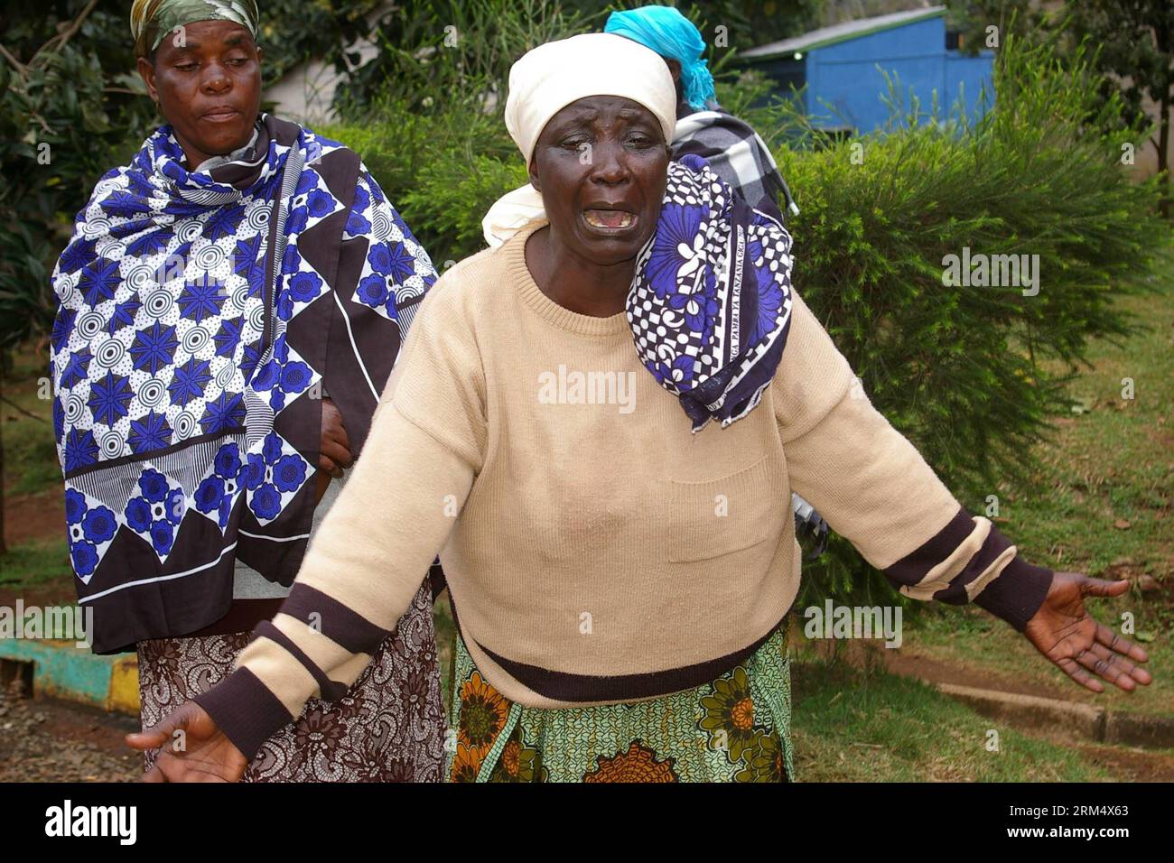 Somali woman group hi-res stock photography and images - Alamy