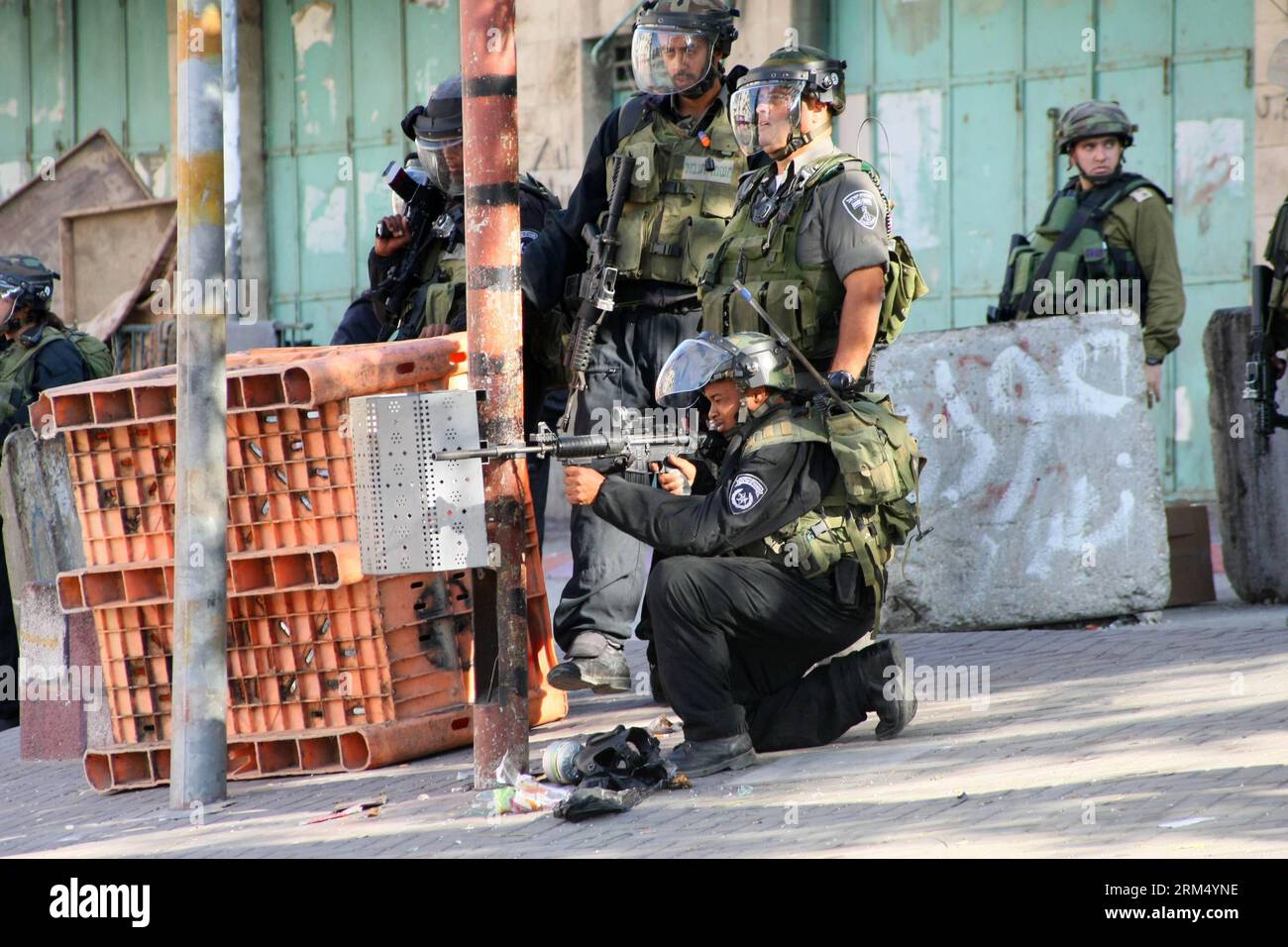 Second intifada 2000 hi-res stock photography and images - Alamy