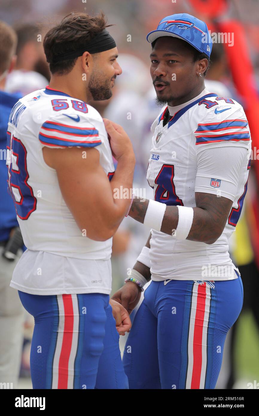 Buffalo Bills wide receiver Stefon Diggs (14) chats with Buffalo Bills ...
