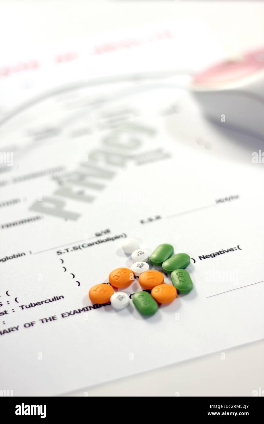 Hospital drugs chart hi-res stock photography and images - Alamy