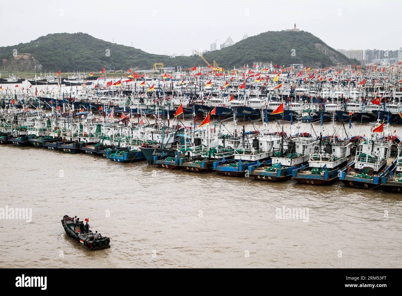 Zhoushan fishing boats hi-res stock photography and images - Alamy