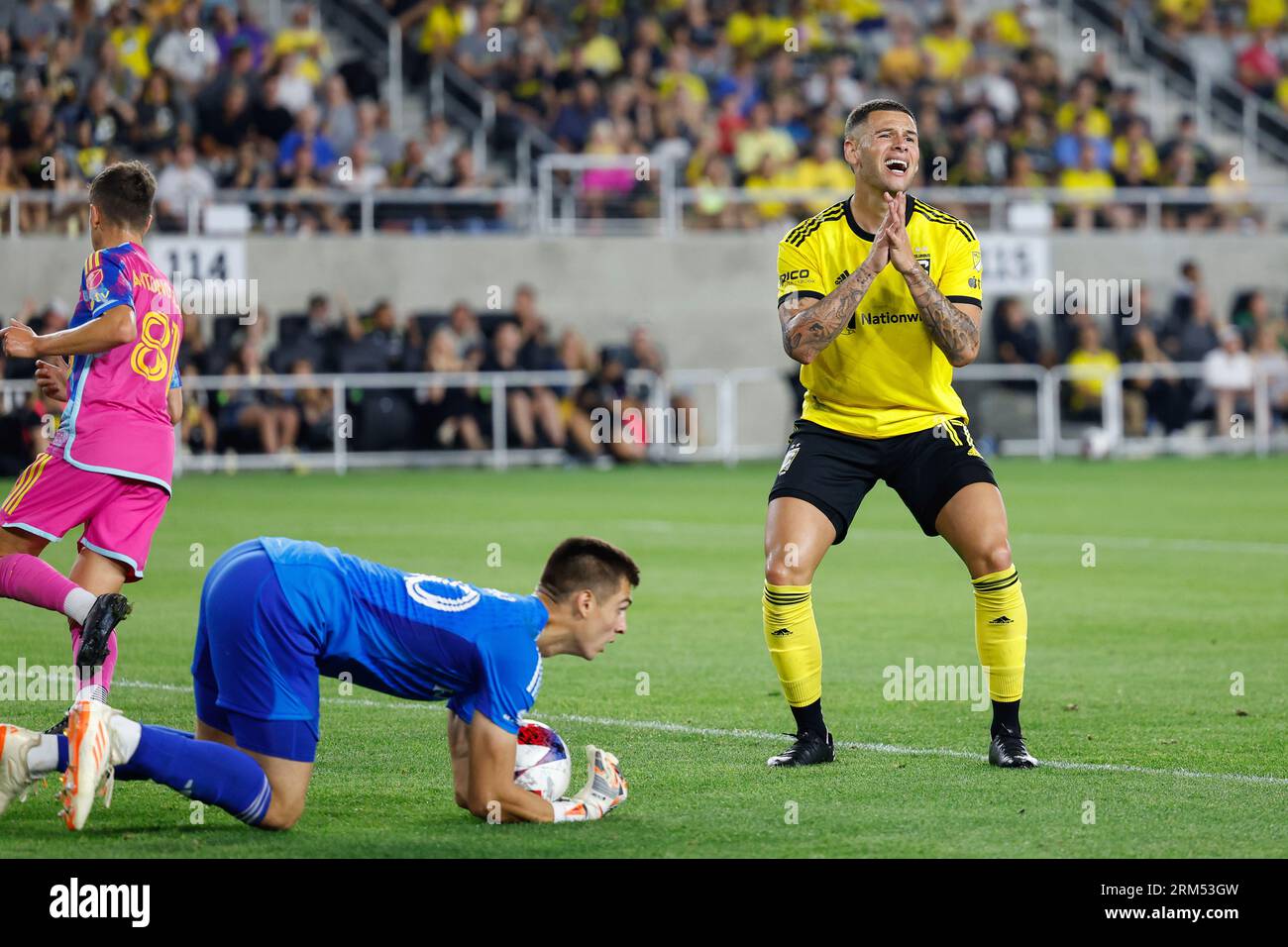 COLUMBUS, OH - AUGUST 26: Columbus Crew forward Christian Ramirez (17 ...
