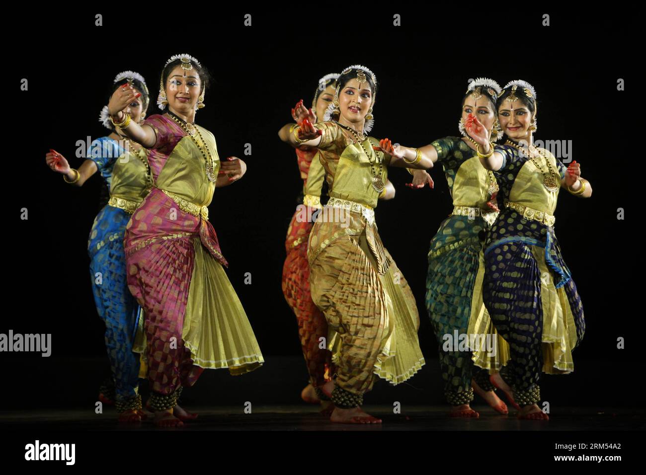 Indian dance styles hi-res stock photography and images - Alamy