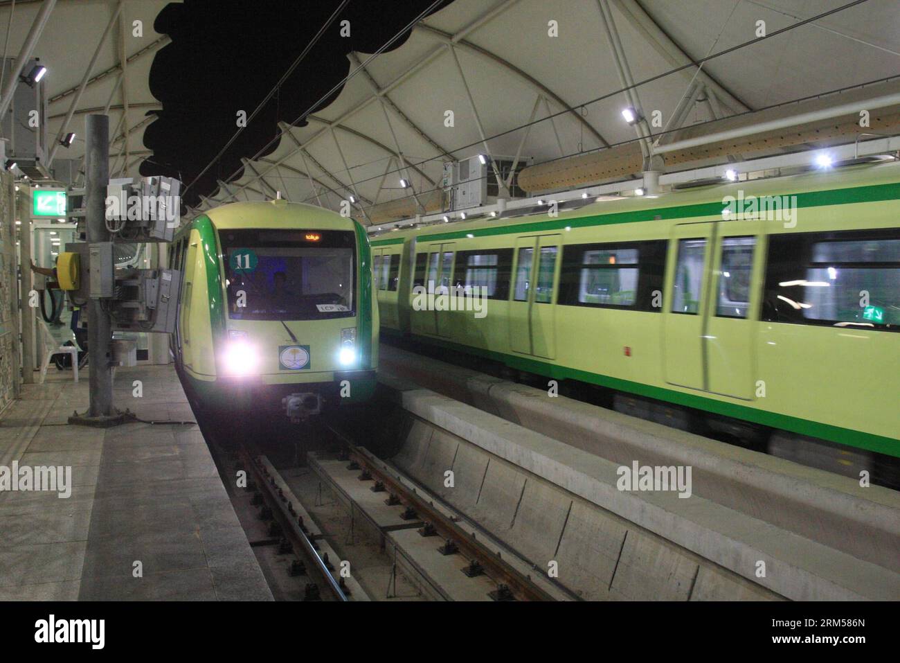 Construction project in saudi arabia hi-res stock photography and ...