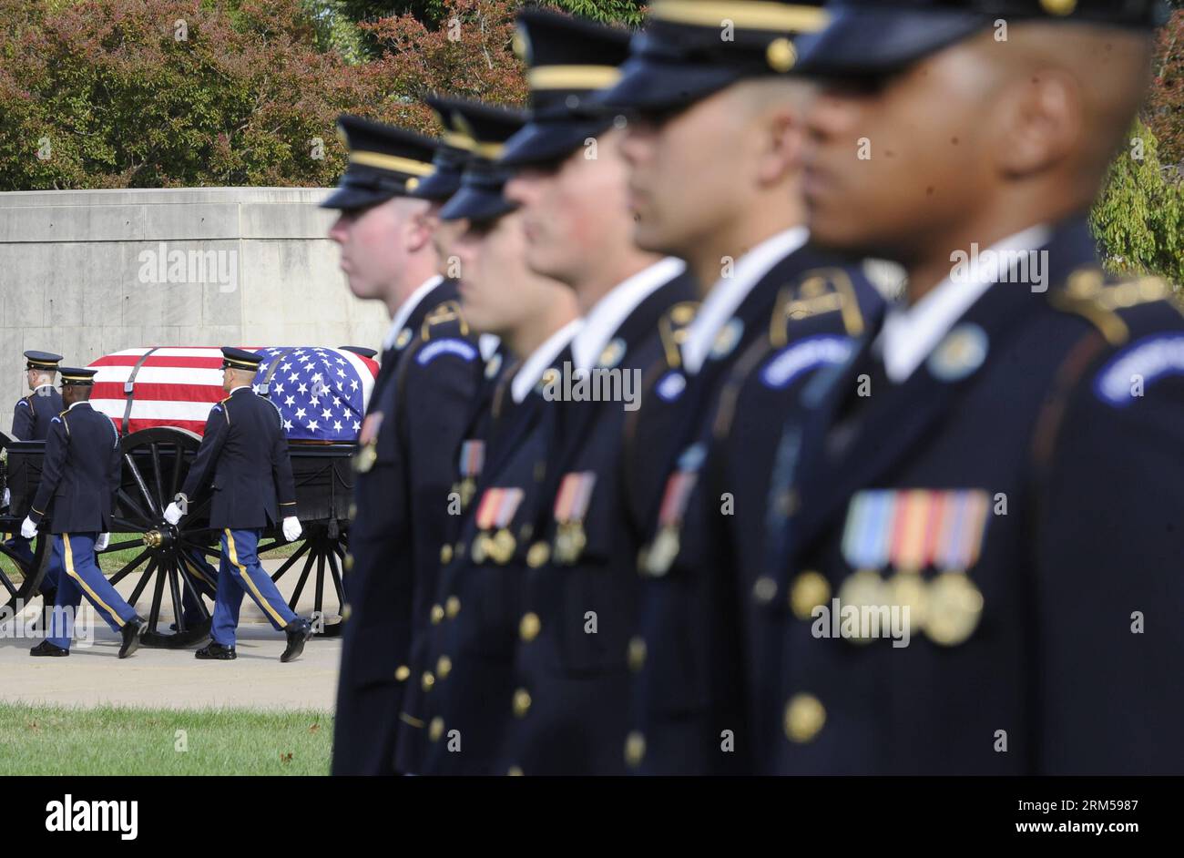 National escort group hi-res stock photography and images - Alamy