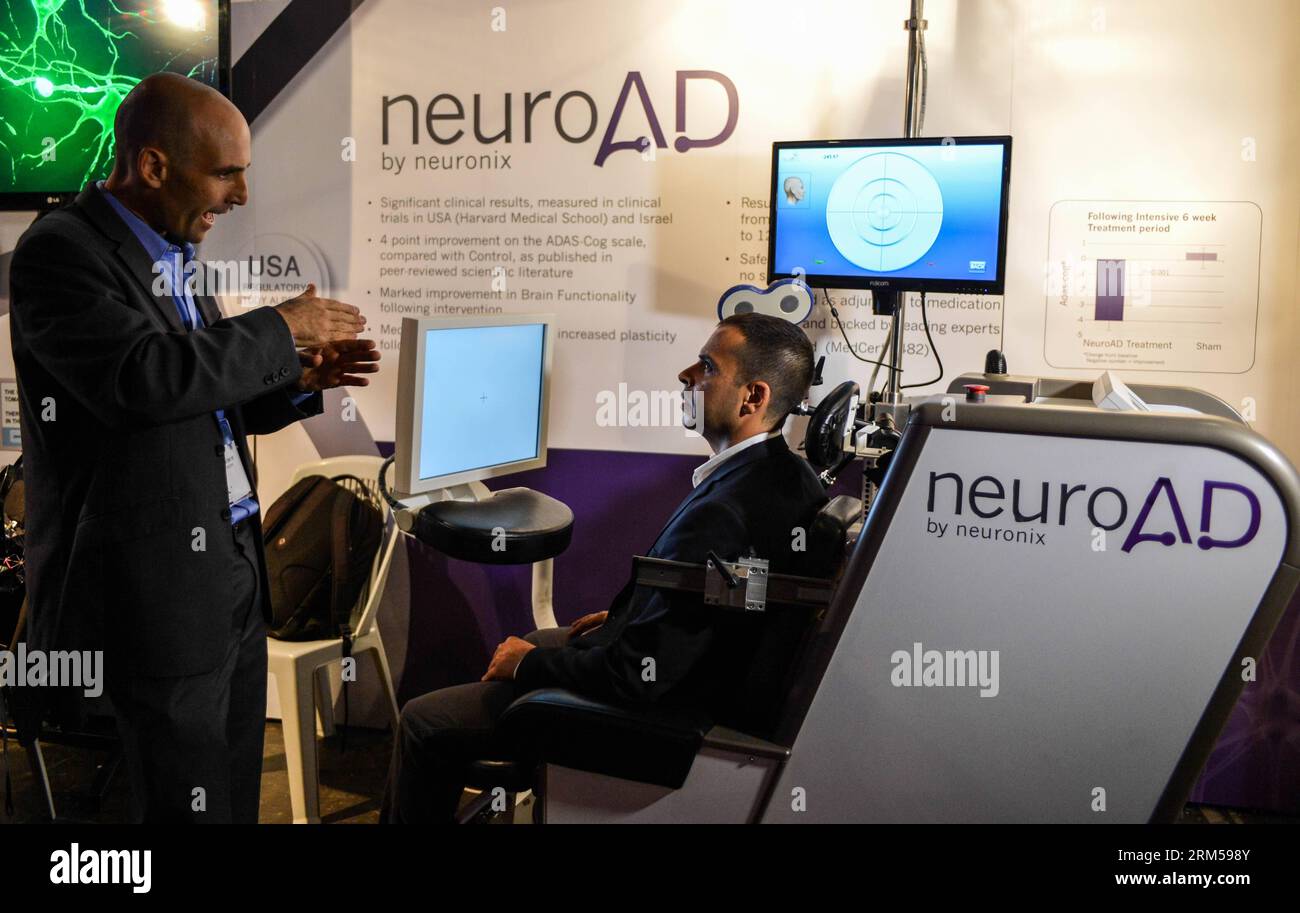 Neuronix hi-res stock photography and images - Alamy