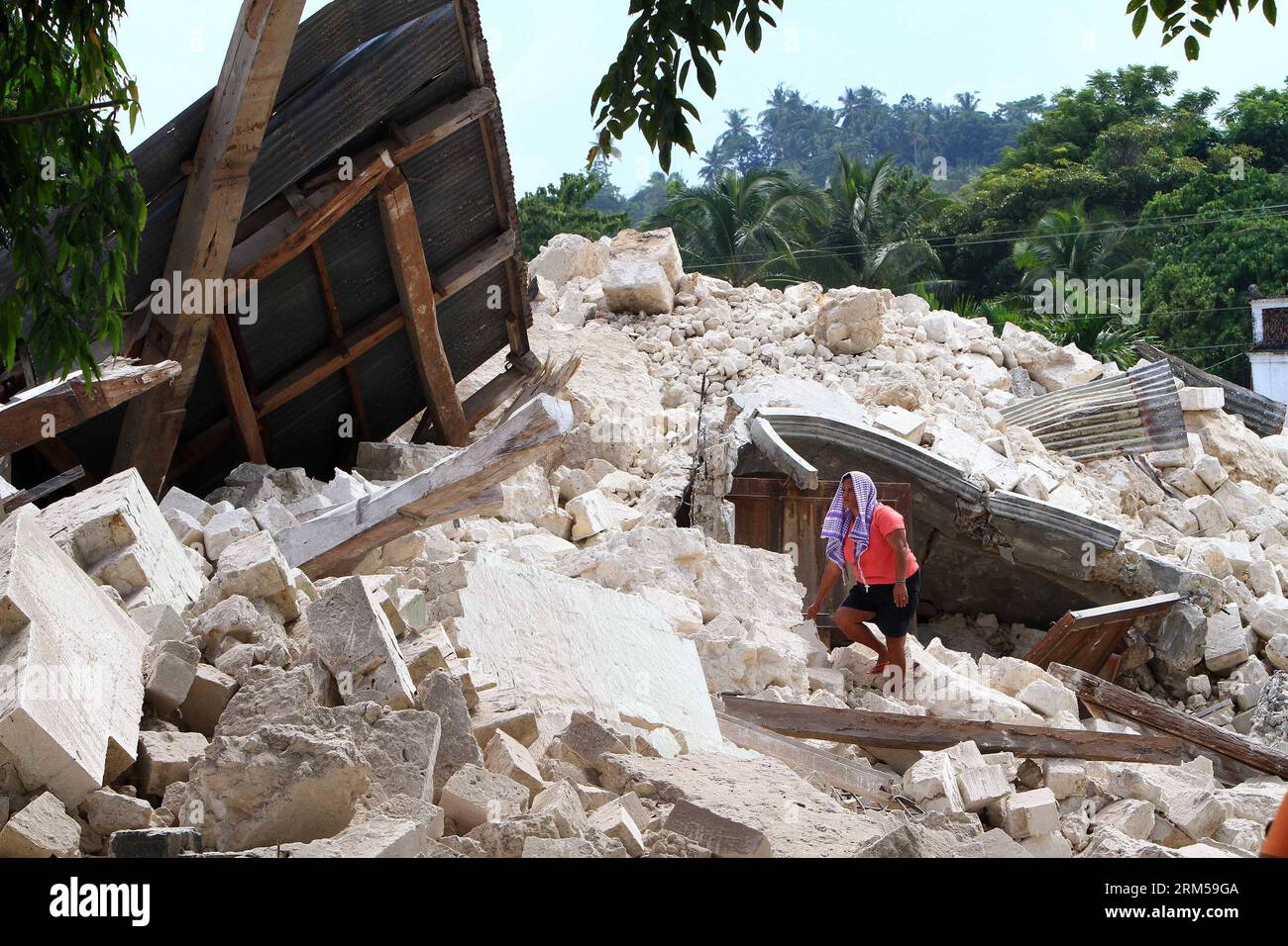 2013 bohol earthquake hi-res stock photography and images - Alamy