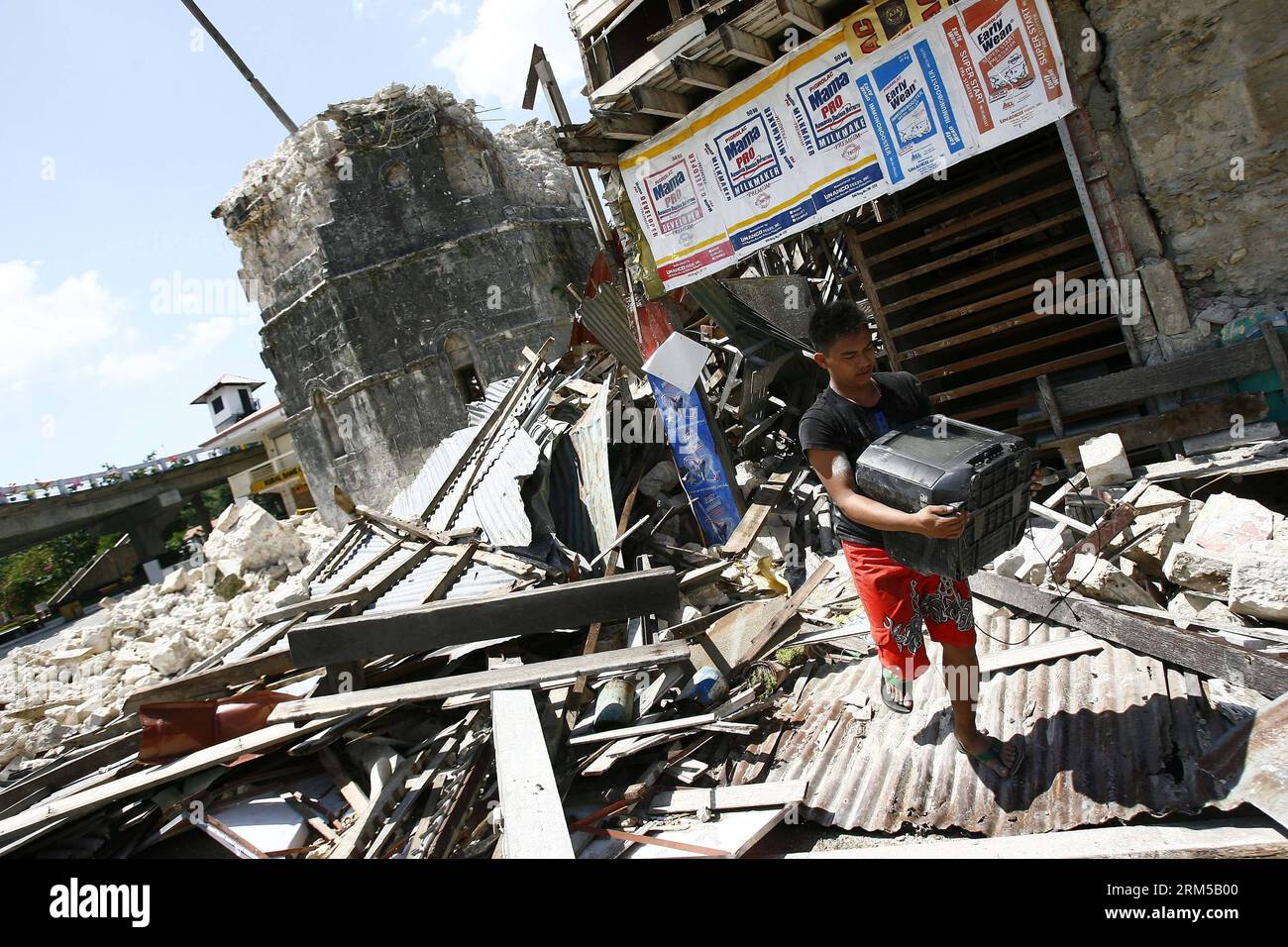 Bohol earthquake hi-res stock photography and images - Alamy