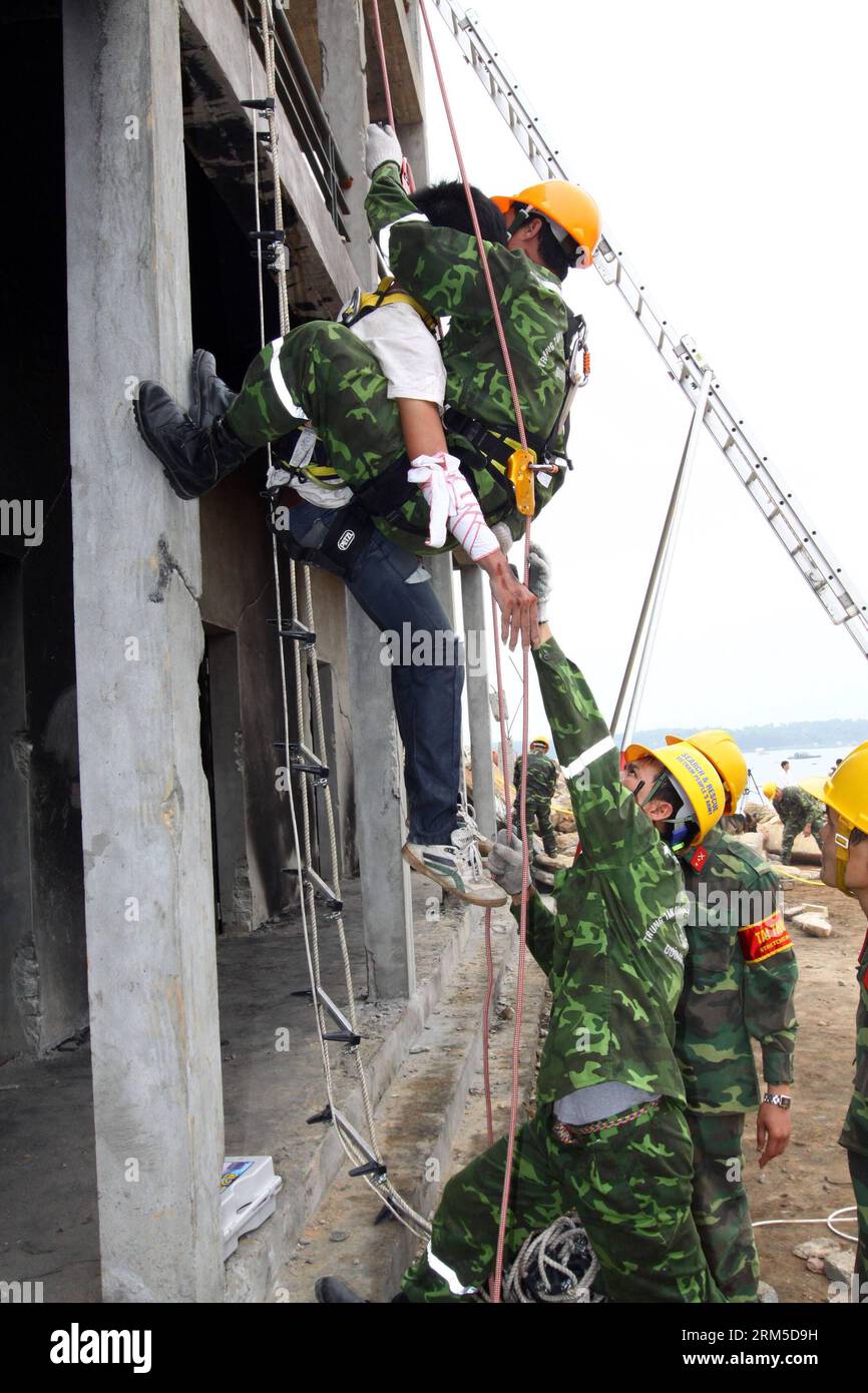 Simulation exercises hi-res stock photography and images - Alamy