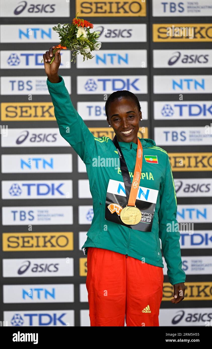 Budapest, Hungary. 26th Aug, 2023. Gold medalist Amane Beriso Shankule ...