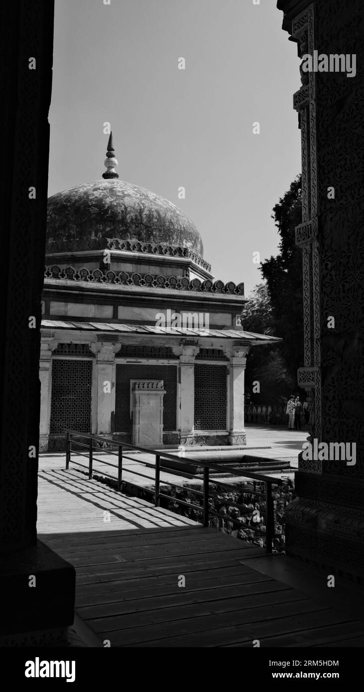 Monument aesthetics hi-res stock photography and images - Alamy