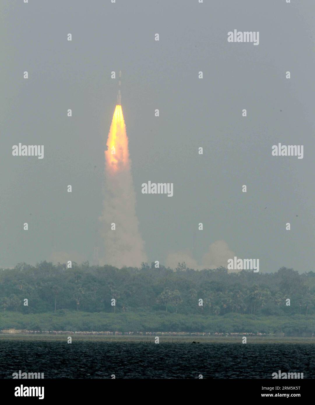 Pslv c25 hi-res stock photography and images - Alamy