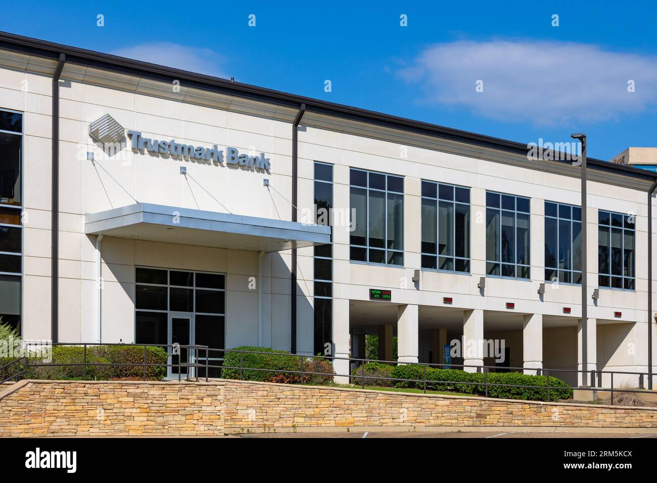 Ridgeland, MS - June 11, 2023: Trustmark bank building with sign and ...