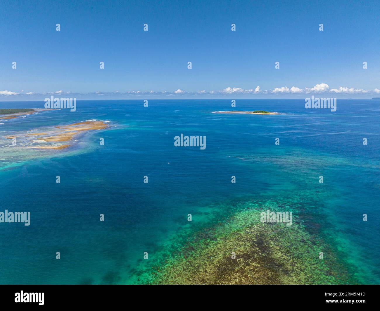 Great Barrier Reef and Ocean Waves. Britania Island. Mindanao ...