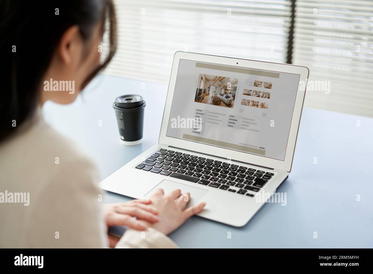 Estate agent websites hi-res stock photography and images - Alamy