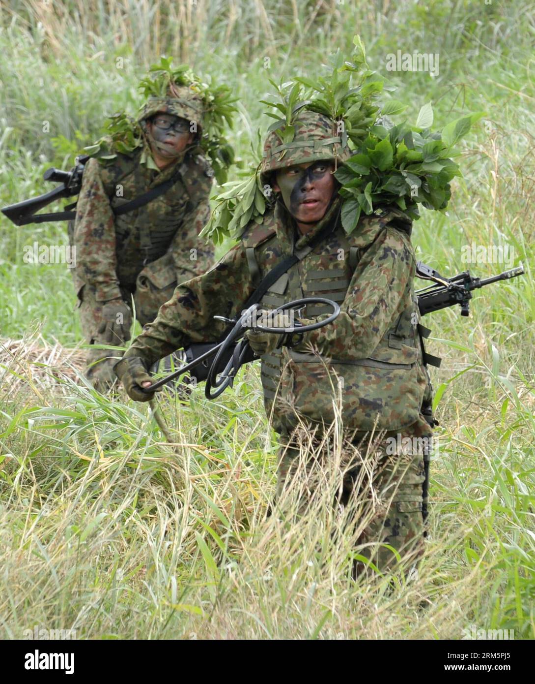 Japanese ground self defense force hi-res stock photography and images ...