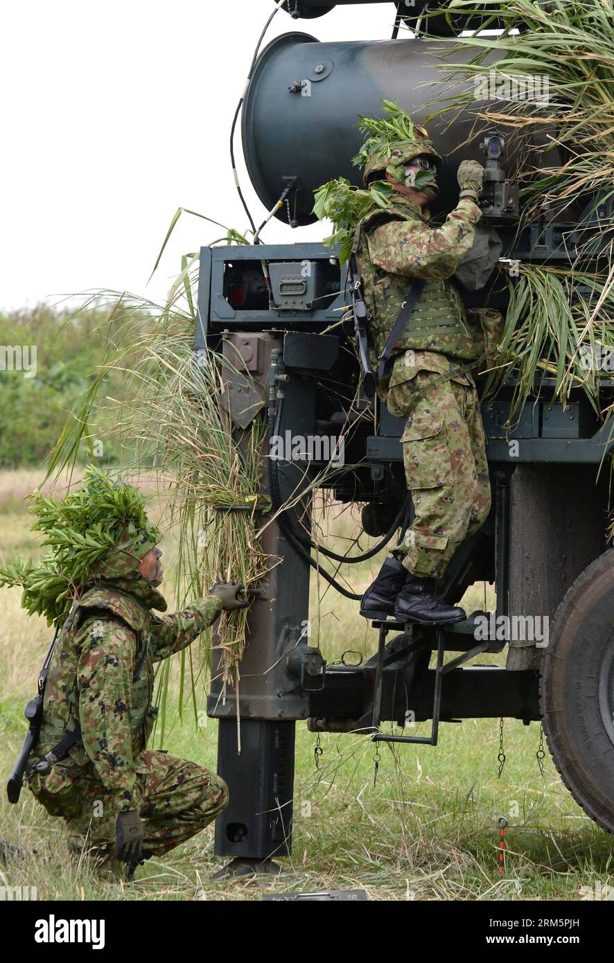 Japan ground self defense force soldiers hi-res stock photography and ...