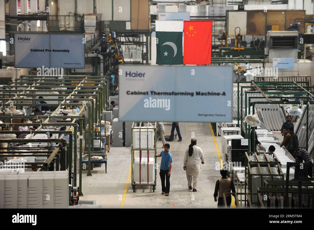 Built in air conditioners hi-res stock photography and images - Alamy