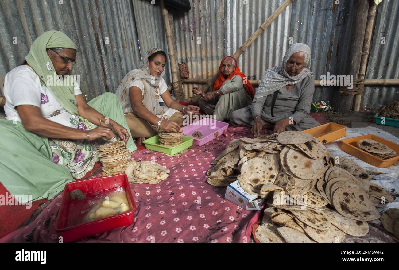 The ten gurus of sikhism hi-res stock photography and images - Alamy
