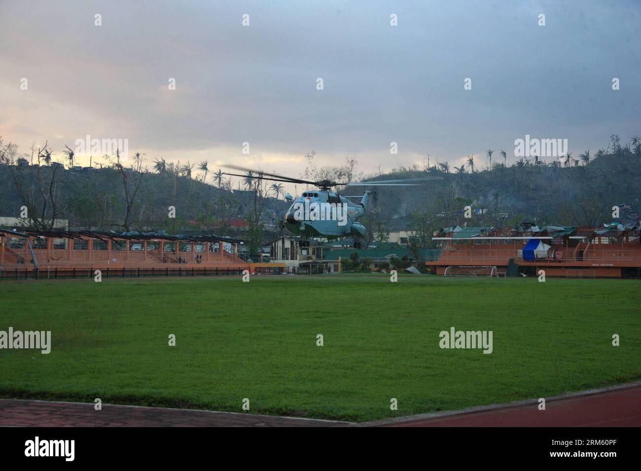 Ton class hi-res stock photography and images - Alamy