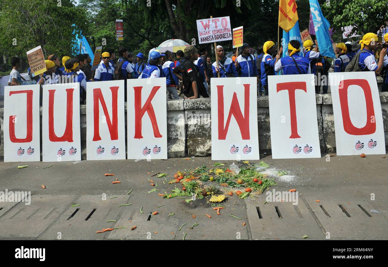 Anti world trade organization hi-res stock photography and images - Alamy