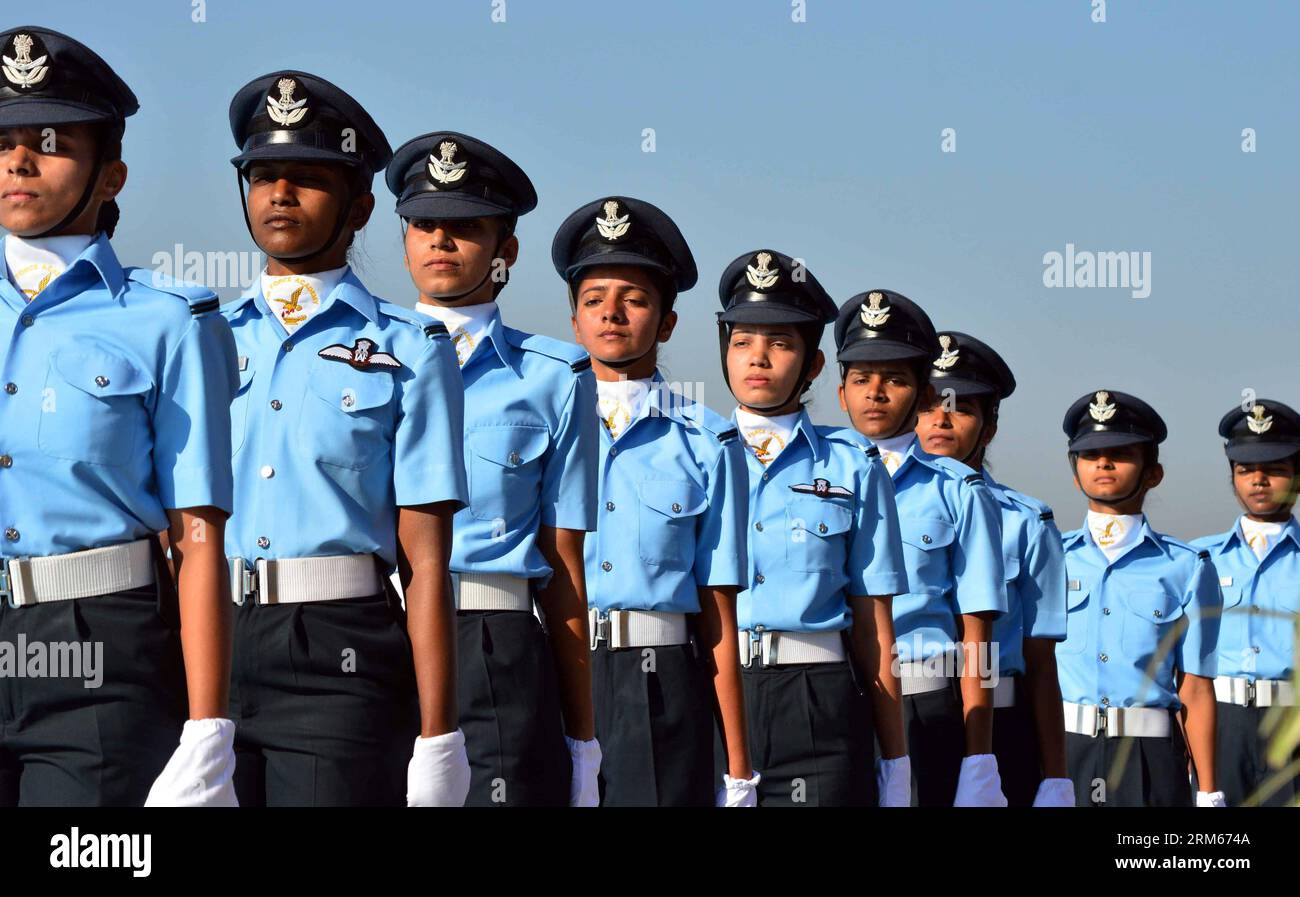 Indian cadets hi-res stock photography and images - Alamy