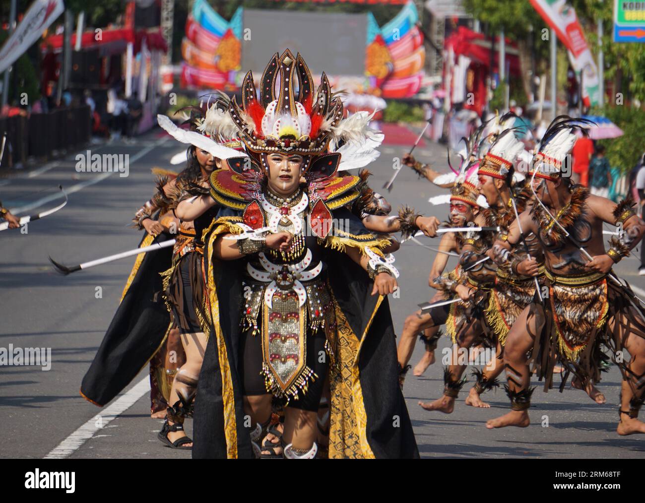 Tobe dance from south papua at BEN Carnival. This dance was used to ...