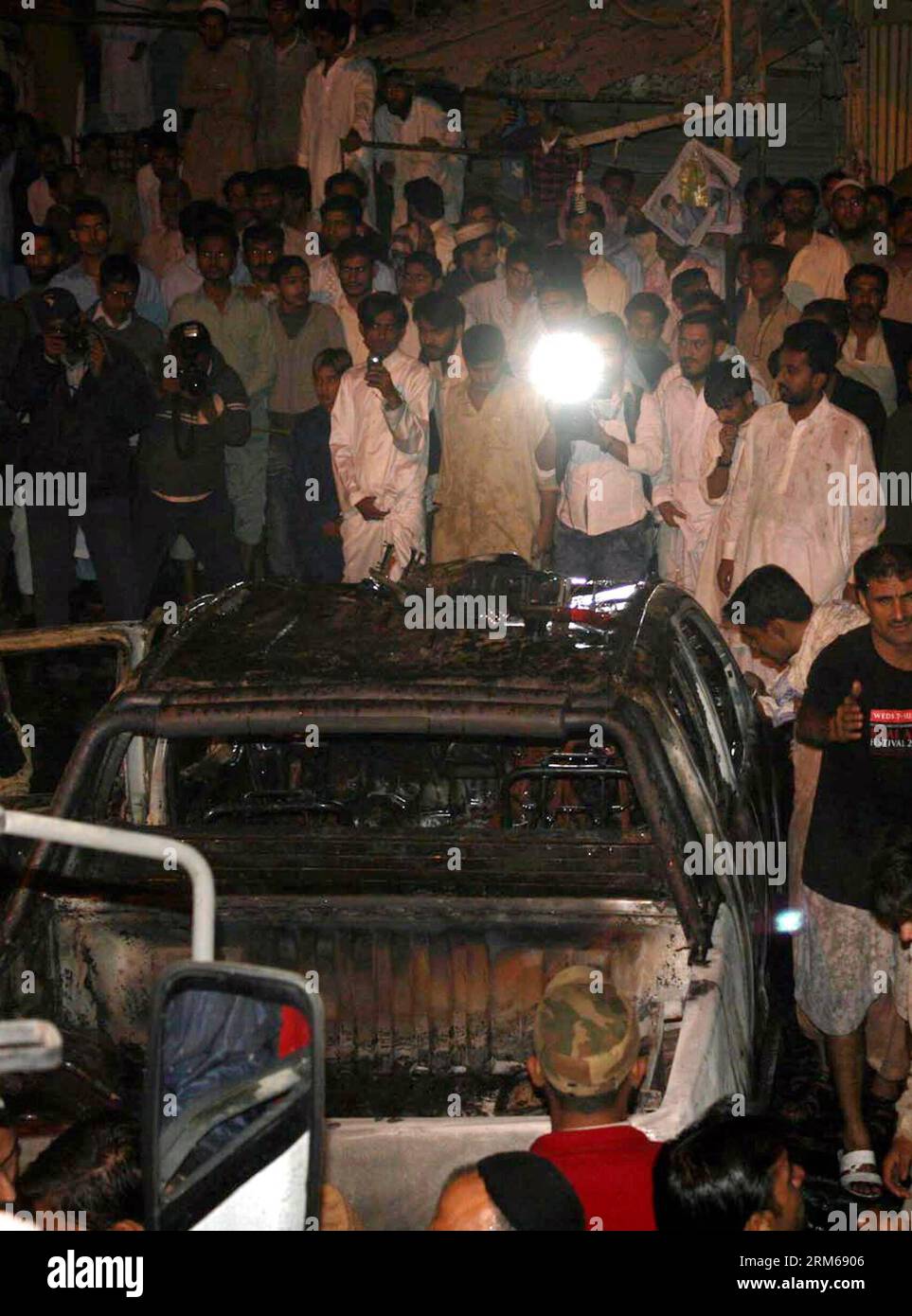 Pakistanarachiunrestblast hi-res stock photography and images - Alamy