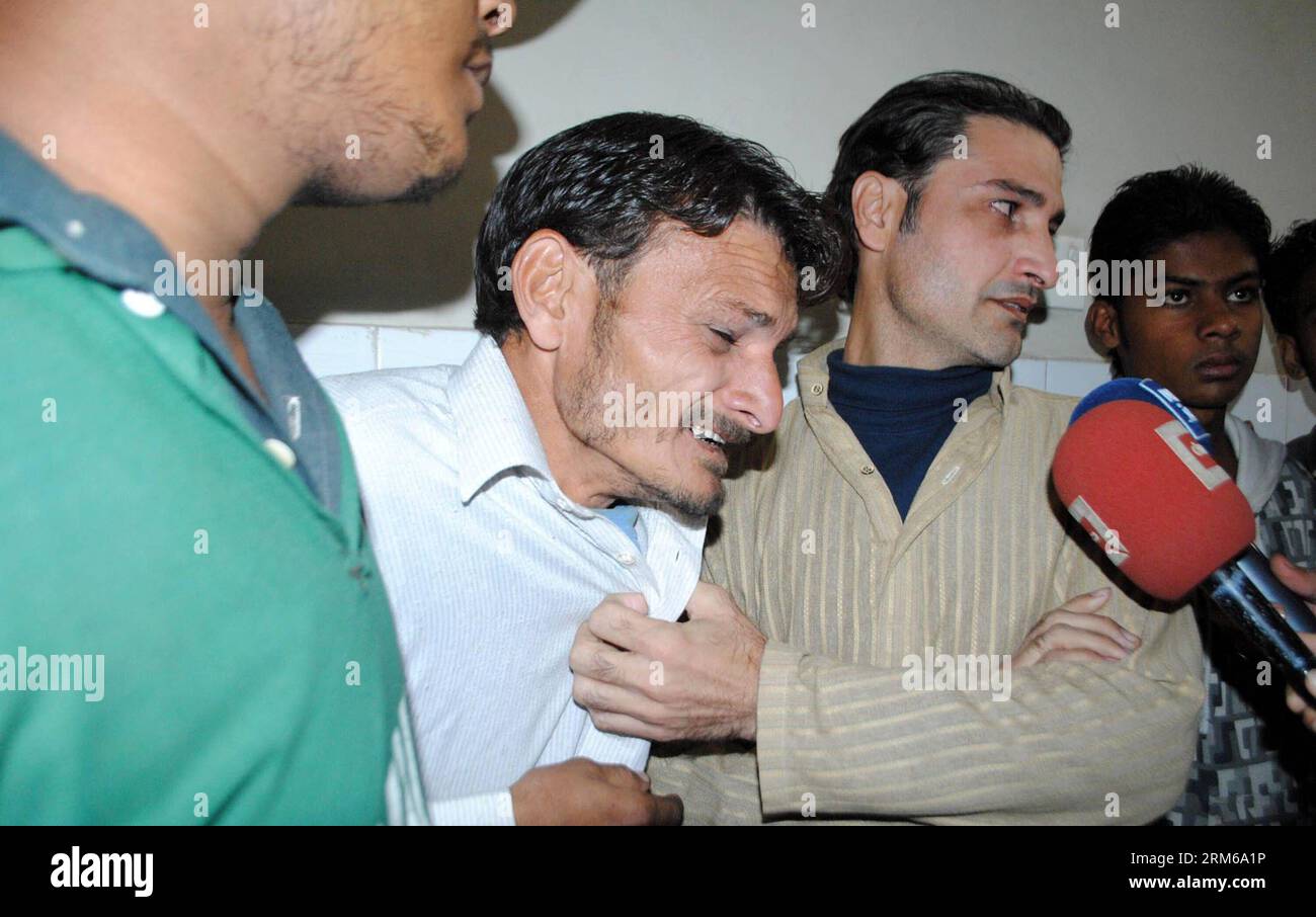 Pakistanarachiunrestbombblasts hi-res stock photography and images - Alamy
