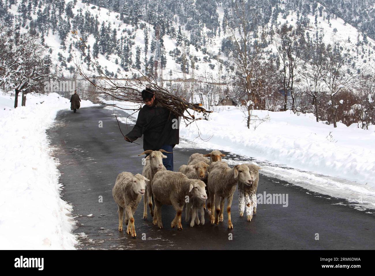 Daksum kashmir hi-res stock photography and images - Alamy