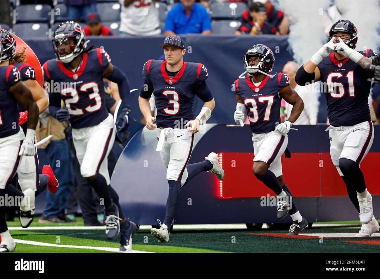 Houston Texans quarterback E.J. Perry (3) is introduced before an NFL ...