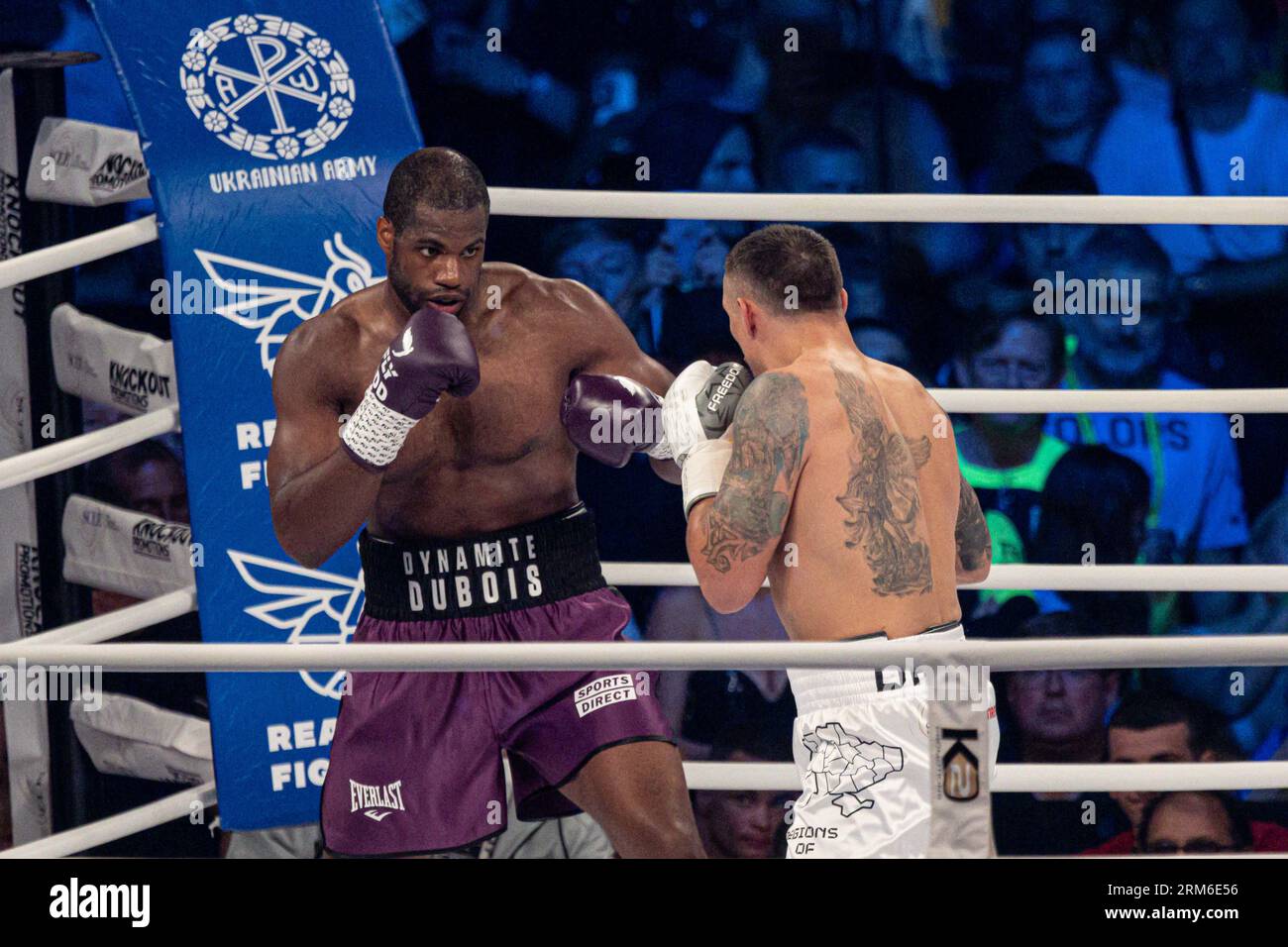 Wroclaw, Poland. 26th Aug, 2023. Heavyweight fight between Oleksandr ...