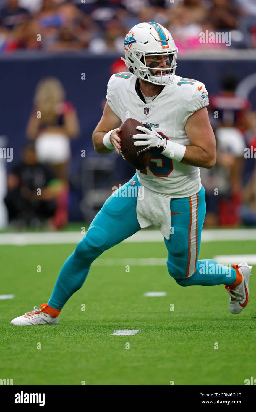 Miami Dolphins quarterback Skylar Thompson (19) in action during an NFL ...
