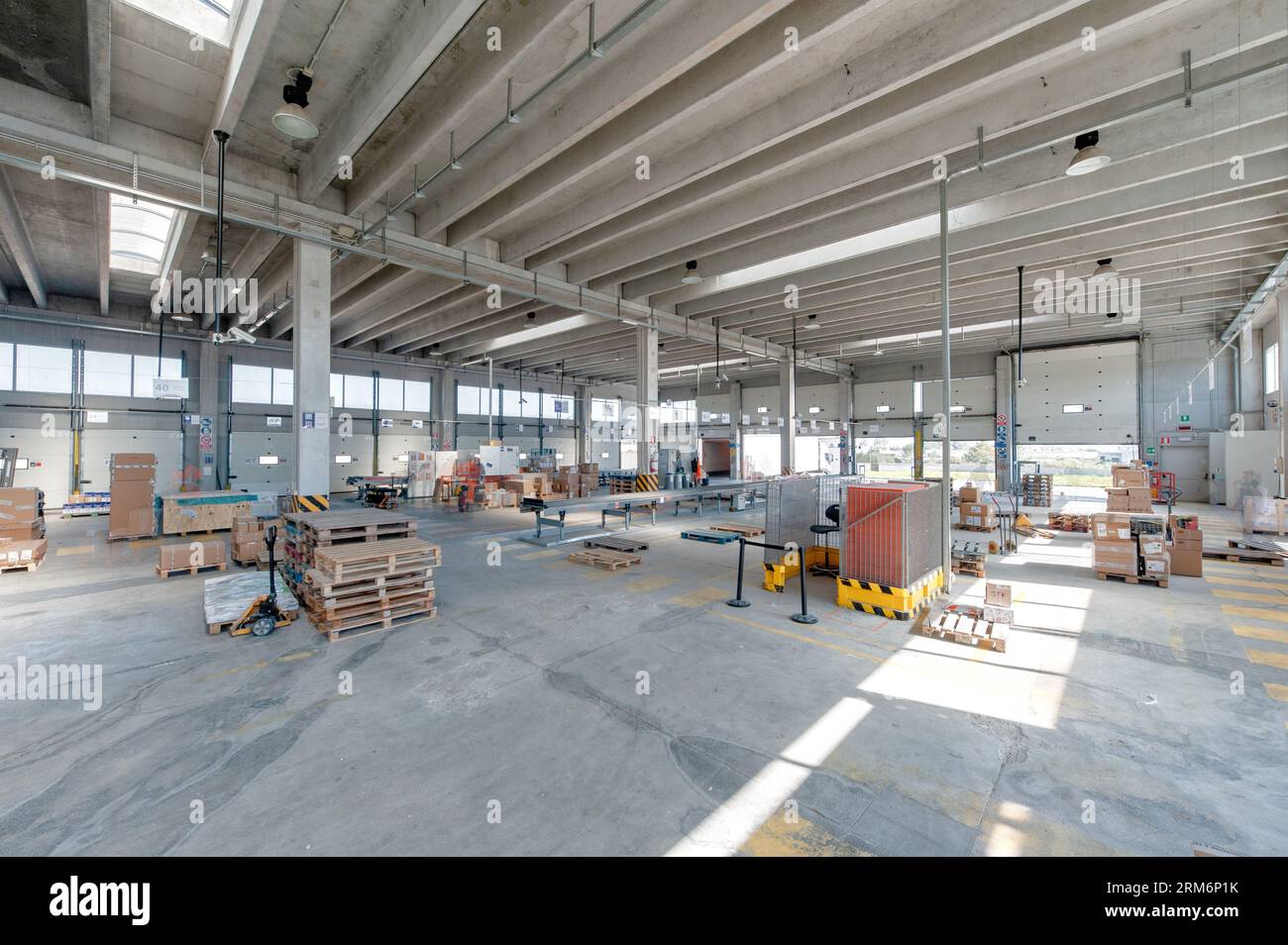 Interior of a freight sorting and shipping hub Stock Photo - Alamy