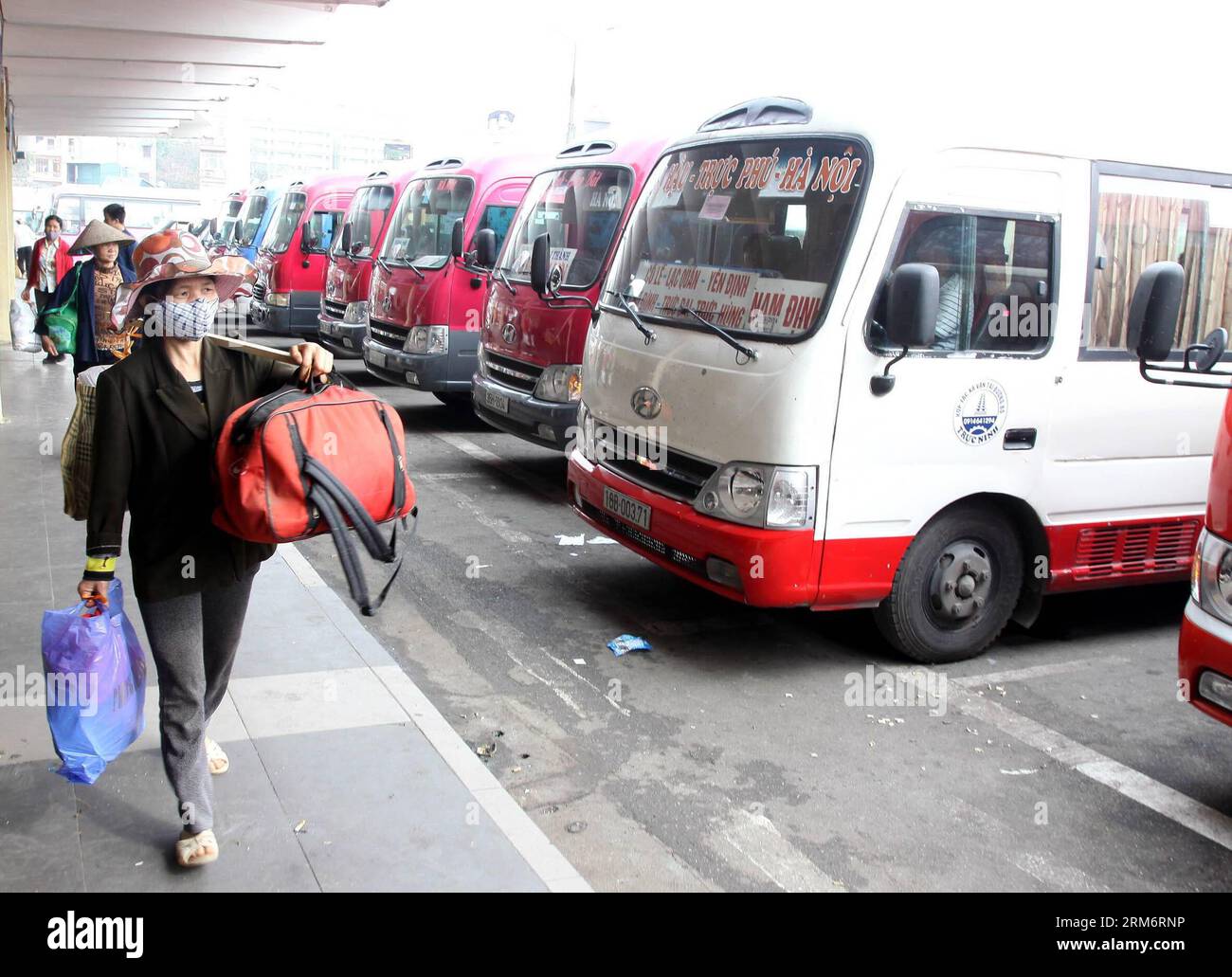 Number 27 bus hi-res stock photography and images - Alamy