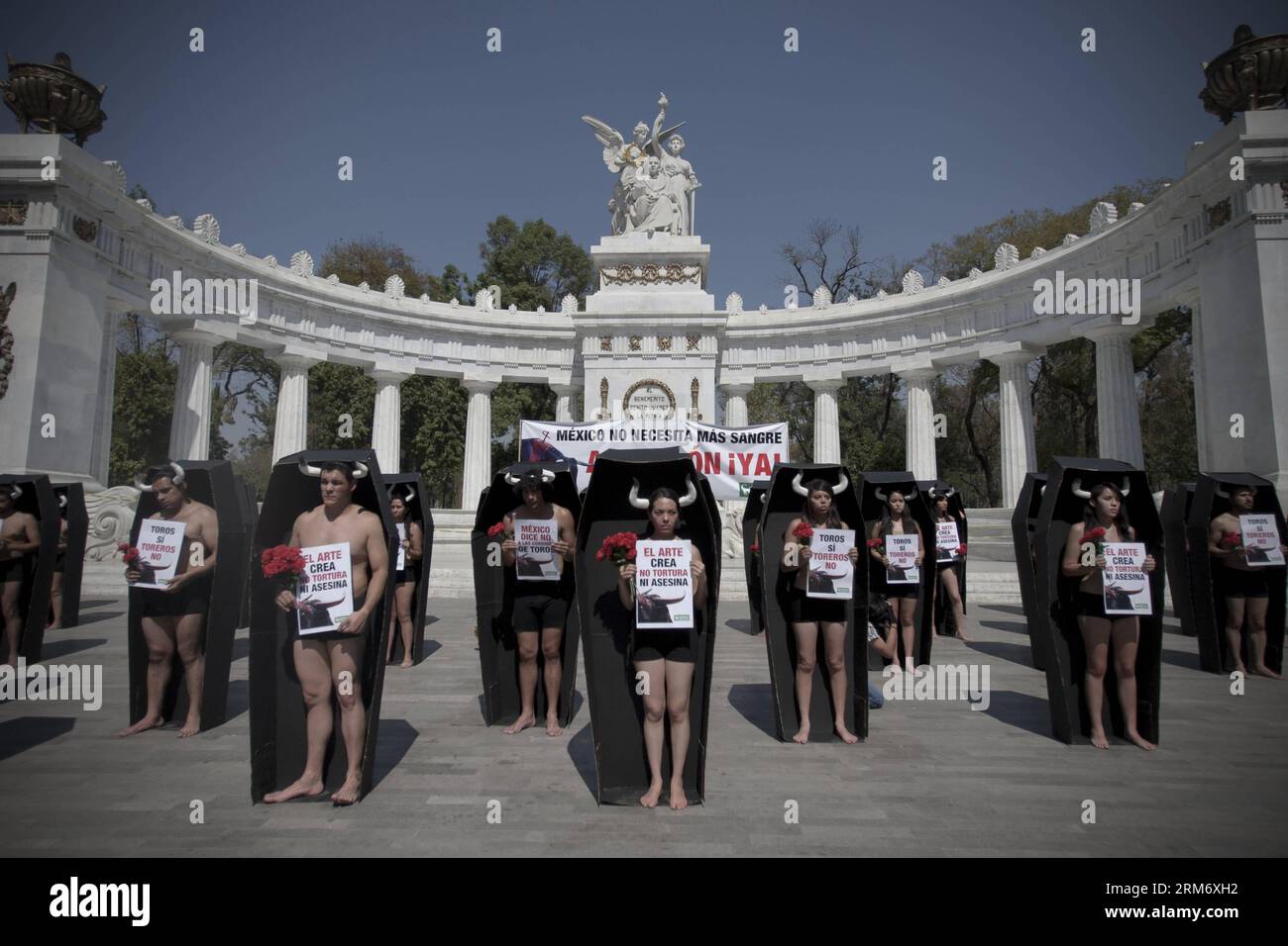 Against bull fighting hi-res stock photography and images - Alamy