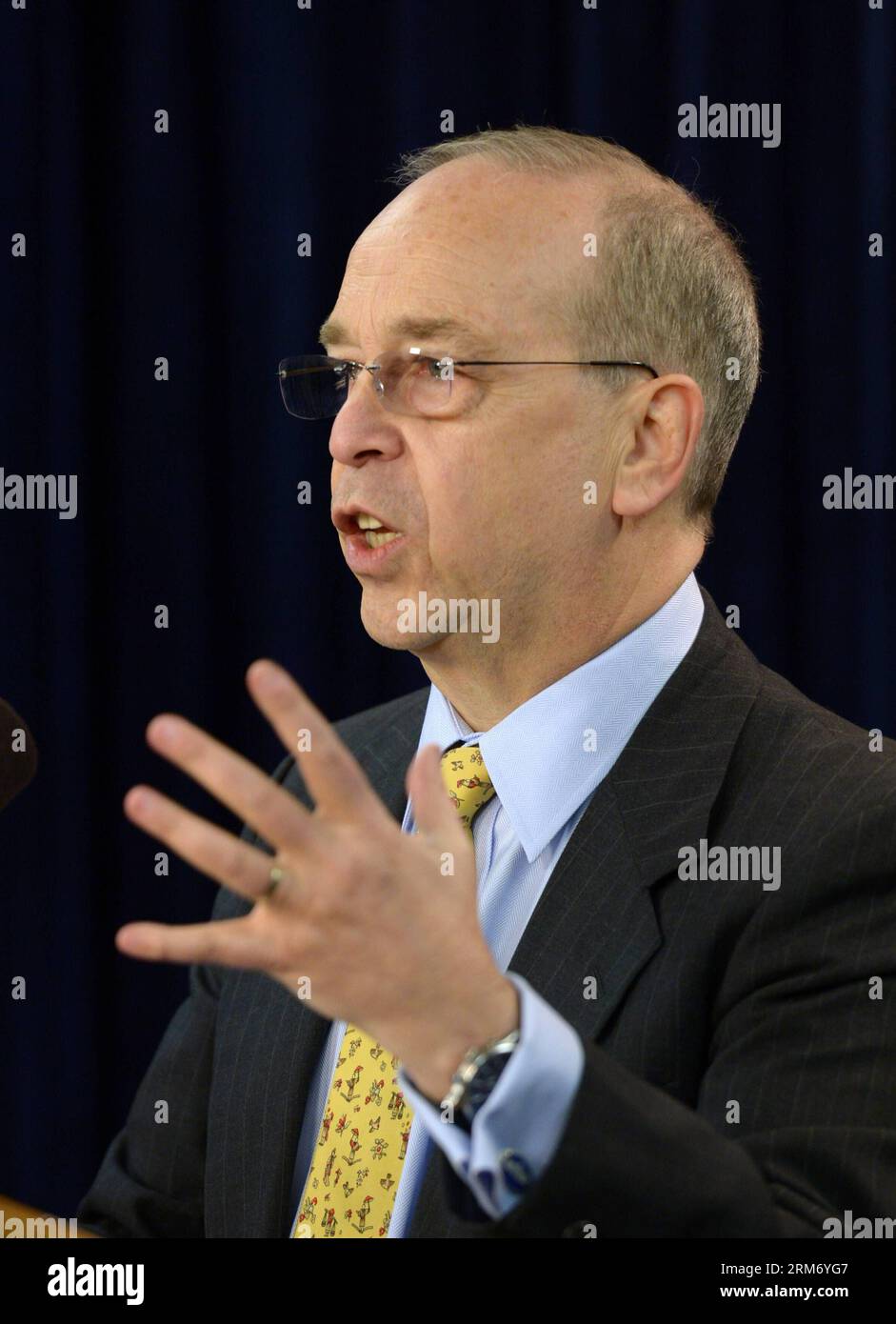 (140204) -- WASHINGTON D.C., Feb. 4, 2014 (Xinhua) -- Daniel Russel ...