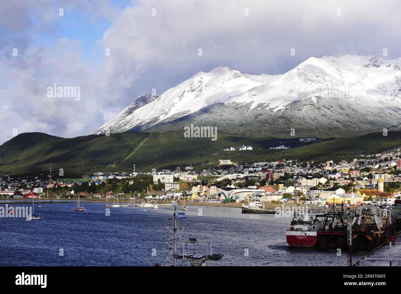 Ushuaia berg hi-res stock photography and images - Alamy