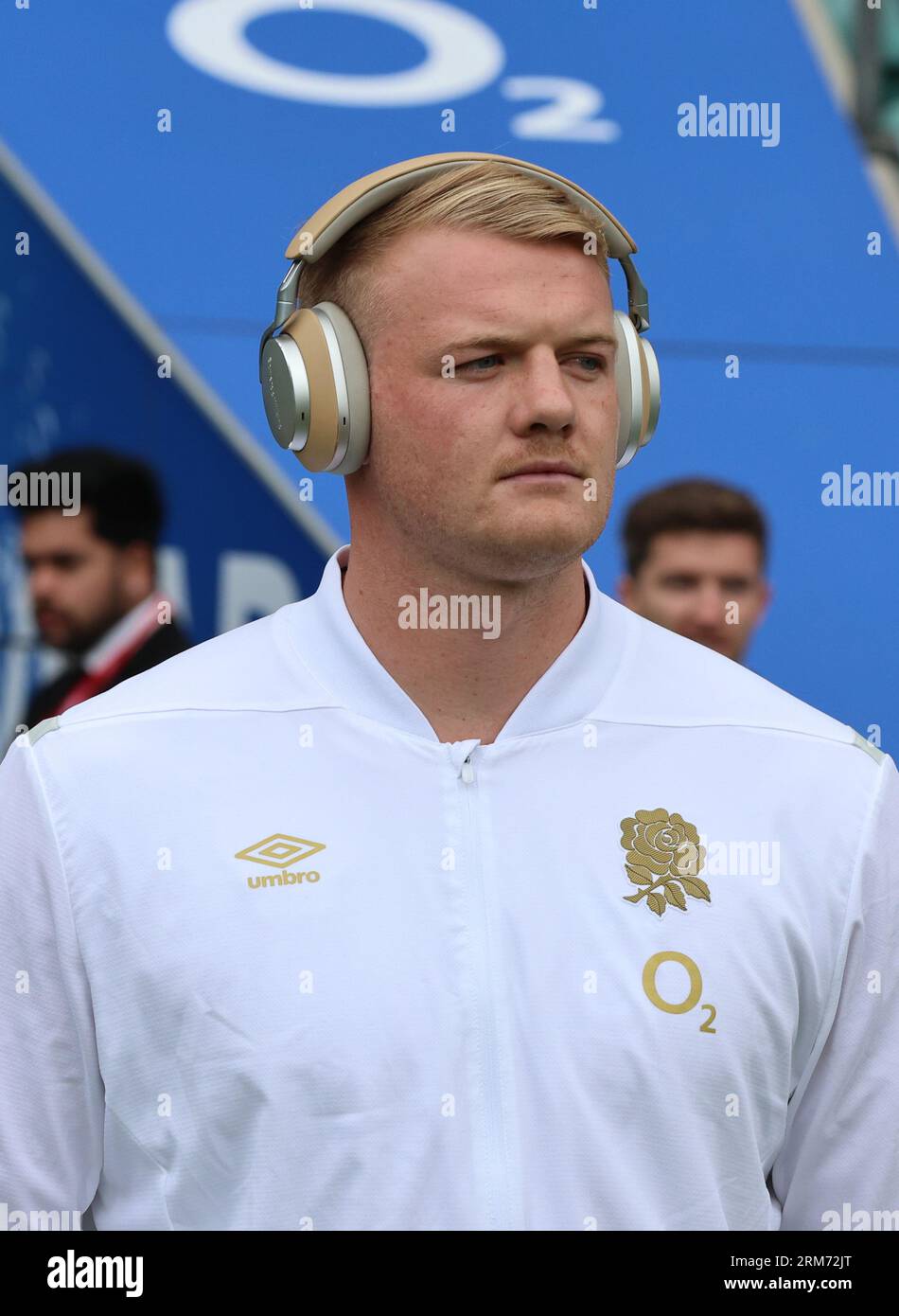 Ribbans hi-res stock photography and images - Alamy