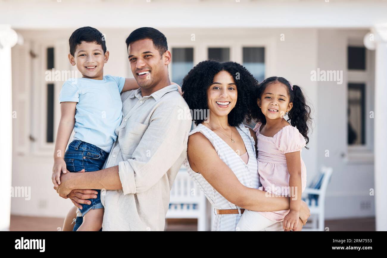 Mother of new homeowner hi-res stock photography and images - Alamy