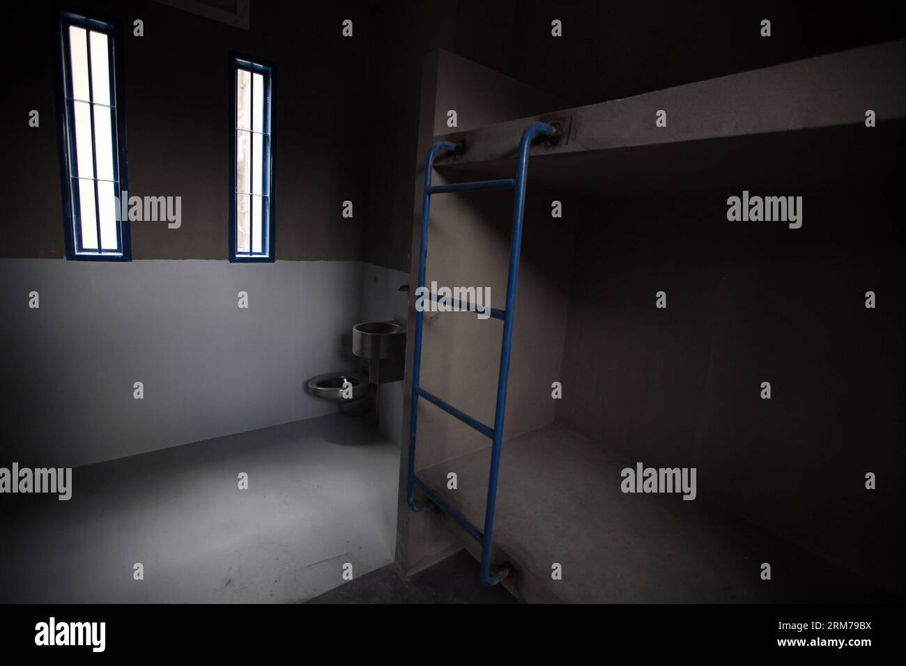 100 armas hi-res stock photography and images - Alamy