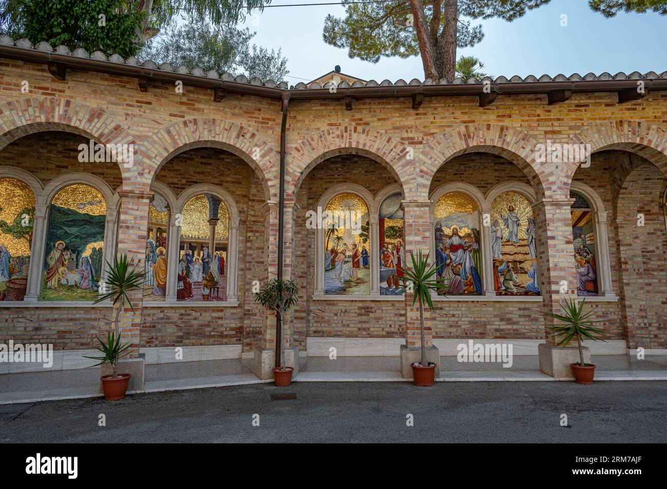 The sanctuary of the Madonna dello Splendore is a cult building in ...