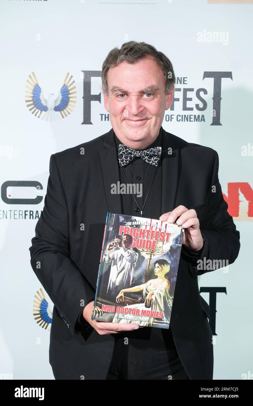 Doctor john llewellyn probert hi-res stock photography and images - Alamy