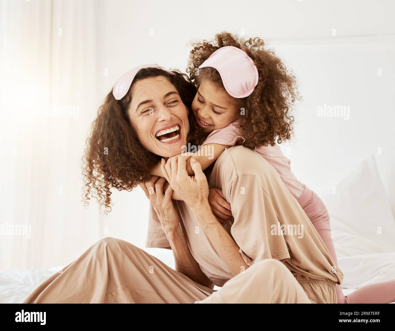 Parents bed child mask hi-res stock photography and images - Alamy