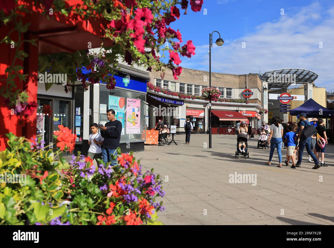 Uxbridge tube station, the end of the line for the Metropolitan and ...