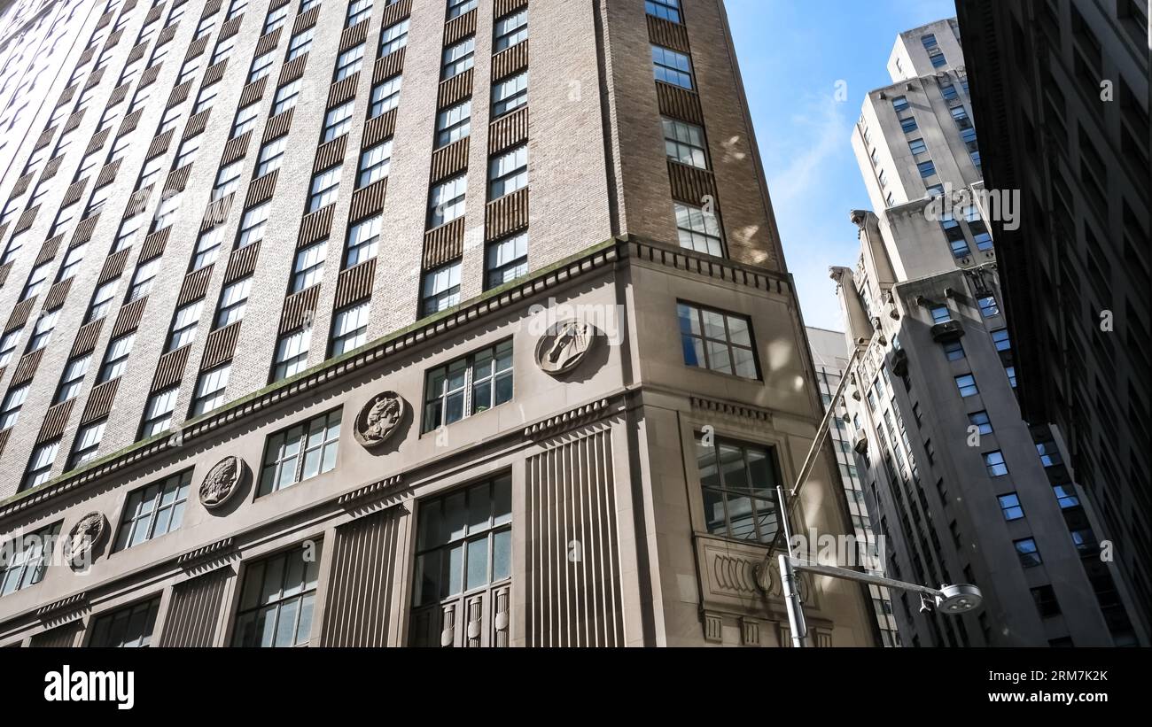 Architectural detail of the intersection of Hanover Street and Wall ...