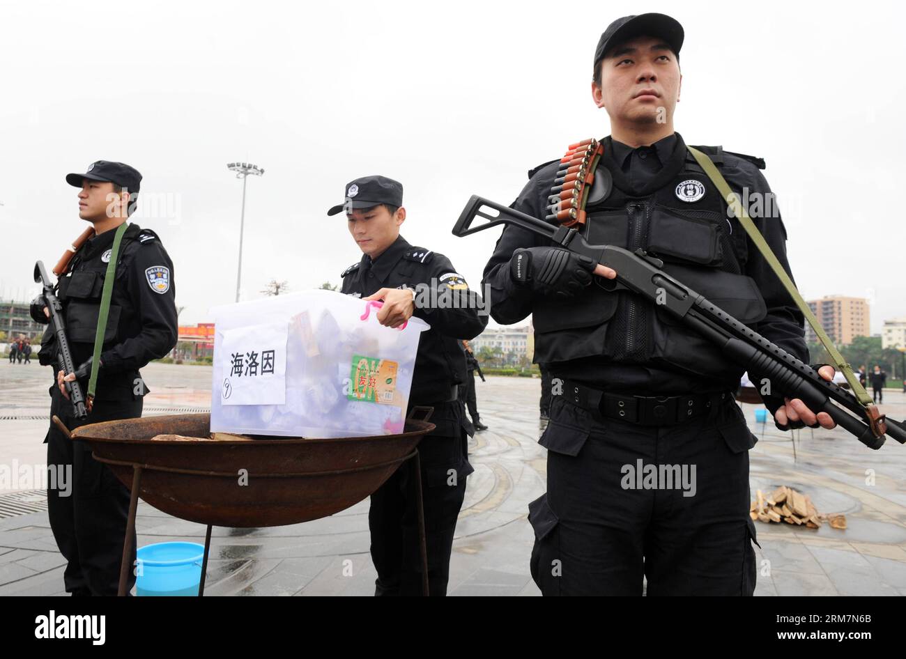 Vietnam tactics hi-res stock photography and images - Alamy